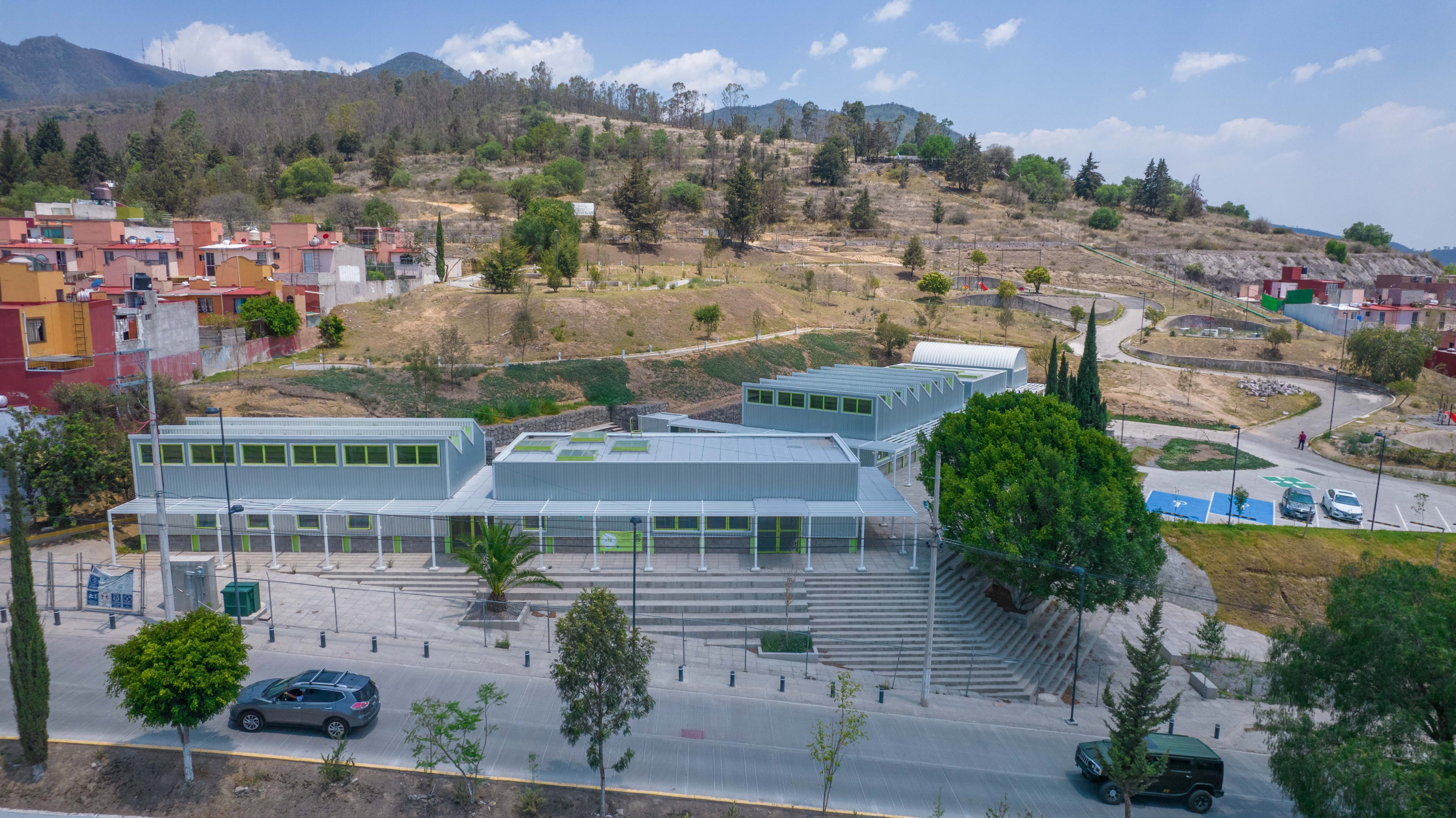 Casa de Cultura y Biblioteca Real del Bosque : Casas y centros ...